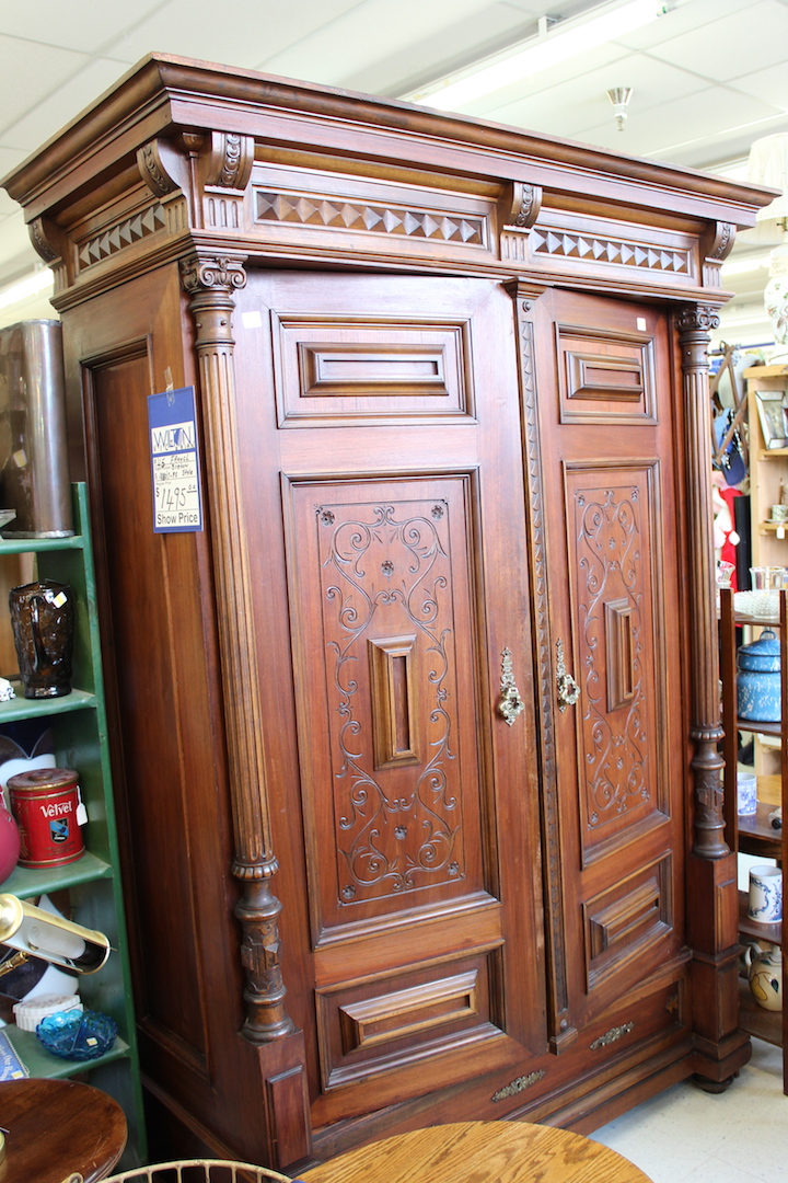 Photo Gallery - Midland Antique Center